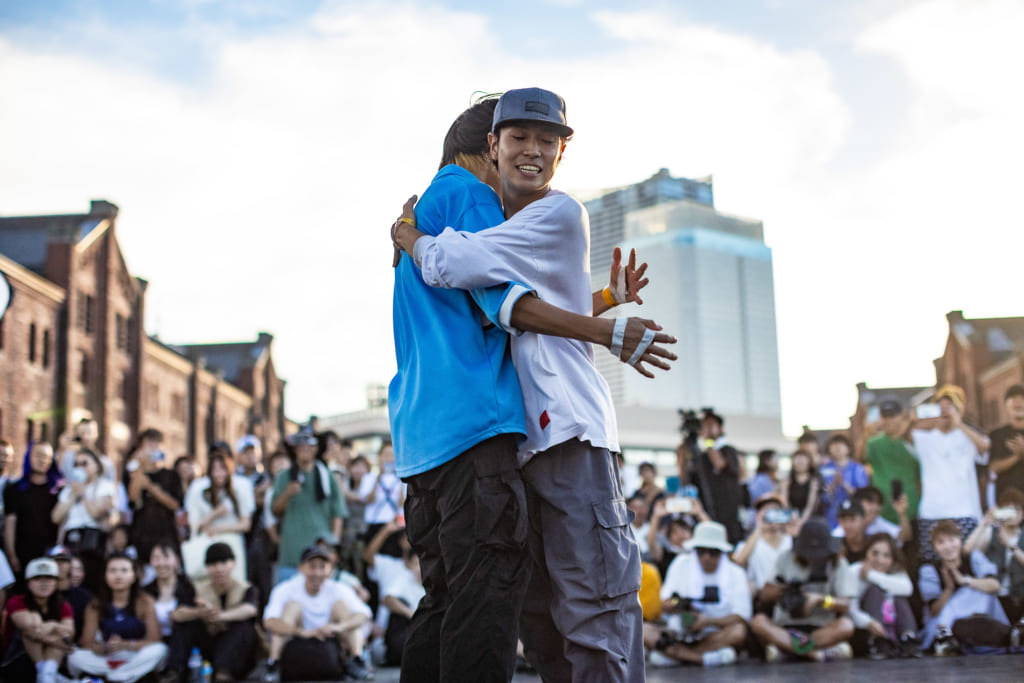 真夏のフリースタイルフットボール頂上決戦【JFFC 2023】AKIがJFFCを初制覇！ | FINEPLAY